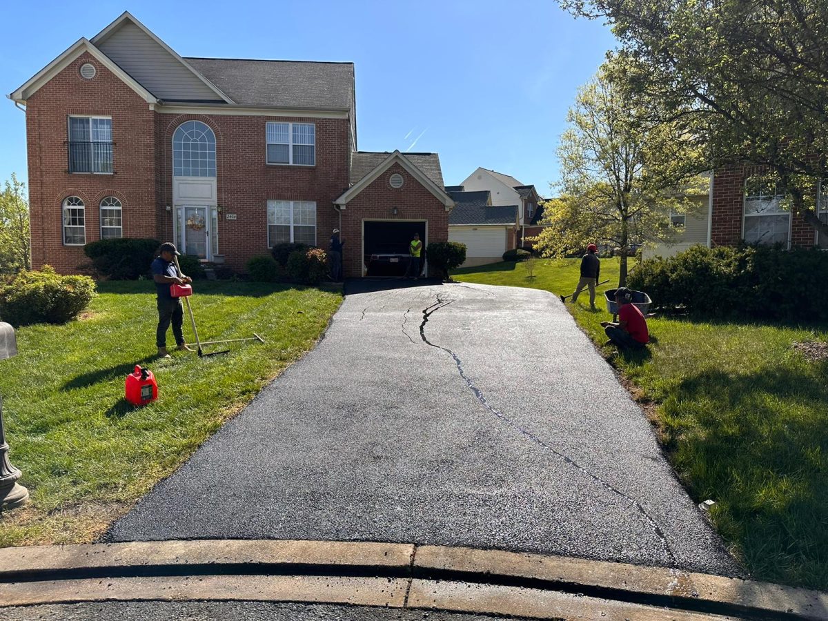 Step by Step Installation Process of an Asphalt Driveway - Paving and ...